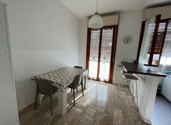 Stanza in Affitto in Via Rieti a Modena - 100mq - Casa.it