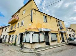 Locale commerciale in Vendita in Via Sicilia 43 a Terracina - 54mq ...