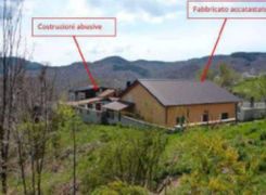 Edificio in Vendita in Contrada Pirainetti 11 a Luzzi - 199mq - Casa.it