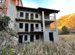 Casa indipendente in Vendita in Via dei Mulini 1 a Ivrea - 120mq - Casa.it