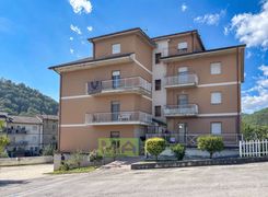 Terreno edificabile in Vendita in Via Roma 3 a Comunanza - 14640mq - Casa.it