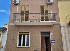 Casa indipendente in Vendita in Via Mario Rapisardi 20 a Avola - 150mq ...