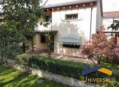 Villetta a schiera in Vendita in Via Mario Visentin 7 a Camposampiero ...