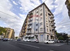 Quadrilocale in Vendita in Via Padova 38 a Catania - 100mq - Casa.it