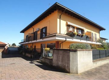 Case in vendita a Galliate - Casa.it
