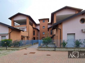 Case in vendita a Cameri - Casa.it