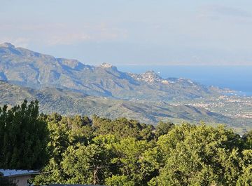Quadrilocali in affitto a Piedimonte Etneo in zona Vena - Casa.it