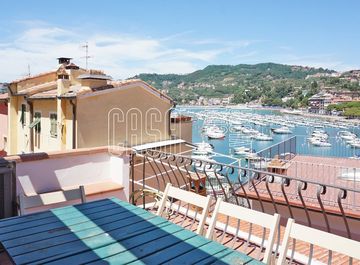 Case in vendita a Lerici - Casa.it