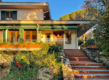 Case in vendita a Firenze in zona Faentina, Trespiano, Bolognese - Casa.it