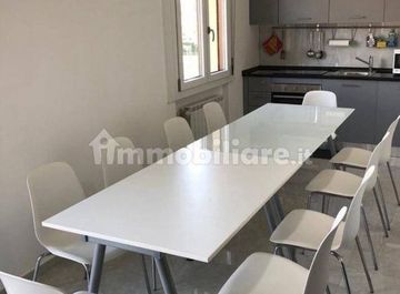 Appartamenti in affitto nel quartiere Poveromo-Ronchi di Massa - Casa.it