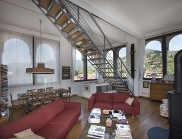 Attico, mansarda in Vendita in zona Intra a Verbania - 184mq - Casa.it