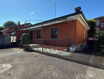 Casa indipendente in Vendita in Via Armando Diaz 26 a Arluno - 140mq ...