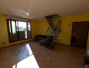 Attico, mansarda in Vendita in Viale Alessandro Guidoni 16 A a Firenze ...