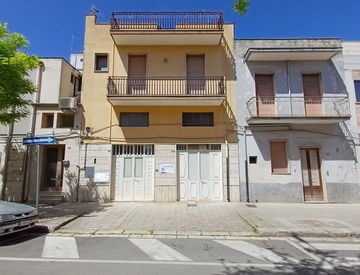 Casa indipendente in Vendita in Via Francesco Baracca 126 a Francavilla ...