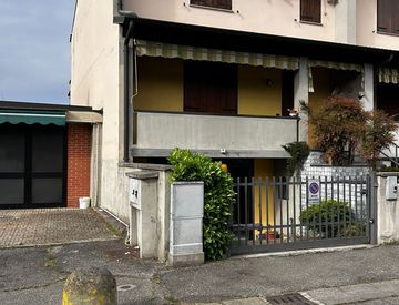 Villetta a schiera in Vendita in Via Pablo Picasso 22 a Crema - 185mq ...
