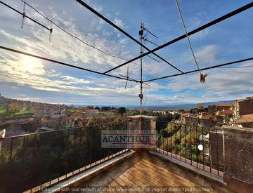 Quadrilocale in Vendita in Via Ninfina 84 a Cori - 90mq - Casa.it