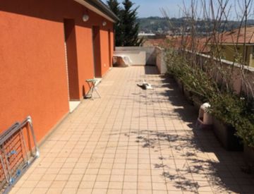 Attico, mansarda in Vendita in zona Pantano a Pesaro - 200mq - Casa.it