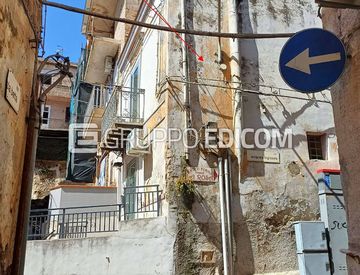 Trilocale in Vendita in Via Zia Betta a Belmonte Mezzagno - 78mq - Casa.it