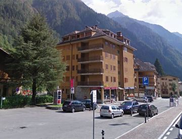 Trilocale in Vendita in zona Centro a Branzi - 100mq - Casa.it