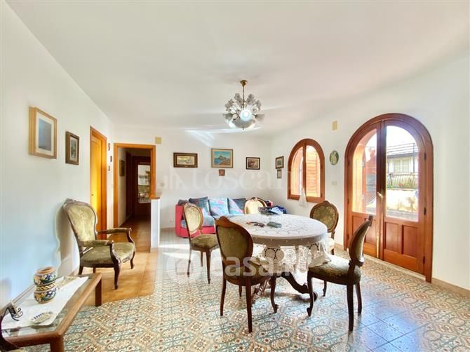 Trilocale in Vendita in Via Duca d'Aosta a Letojanni - 125mq - Casa.it