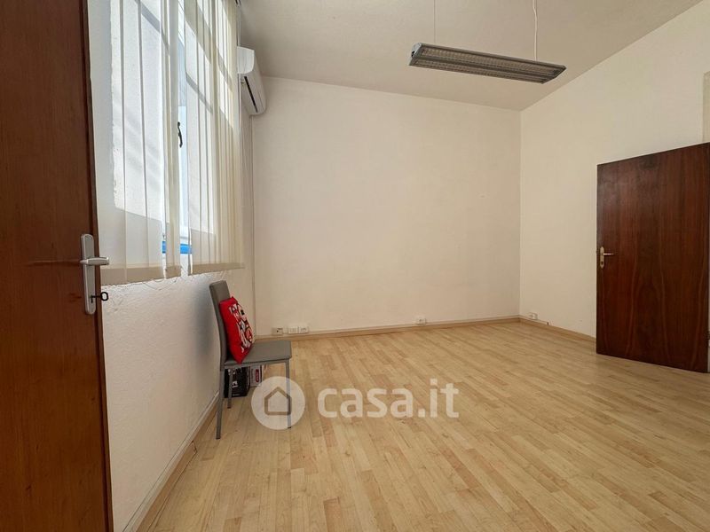 Trilocale in Vendita in Piazza degli Alpini 4 a Massarosa - 60mq - Casa.it