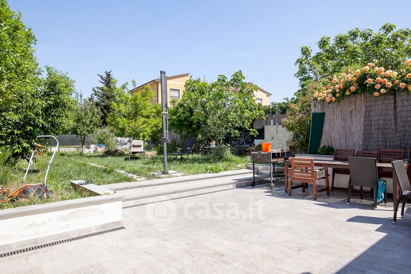 Case in vendita a Collesalvetti in zona Guasticce - Casa.it