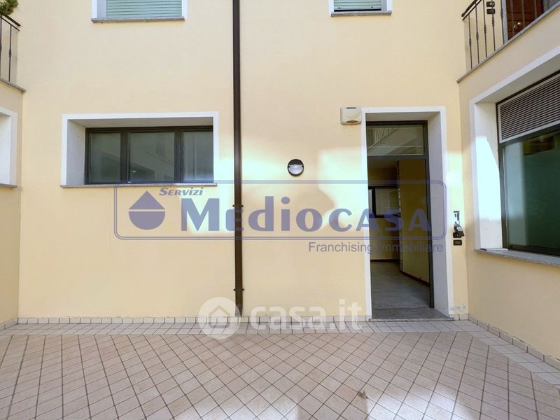 Uffici in affitto a Boara Pisani in zona Centro - Casa.it