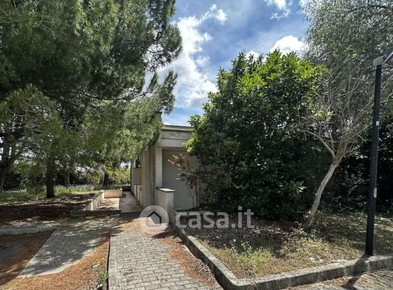 Casa indipendente in Vendita in Via Simone Renda a Lizzanello - 288mq ...