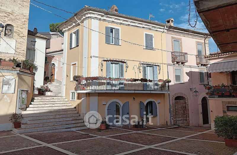 Quadrilocale in Vendita in Piazza D'Albenzio a Spoltore - 148mq - Casa.it