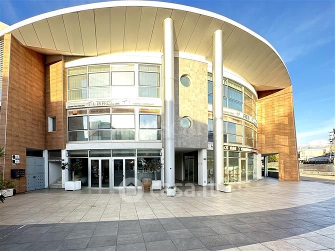 Trilocale in Vendita in Via San Simplicio a Olbia - 95mq - Casa.it