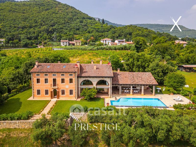 Villa in Vendita in Via Castello 21 a Villaga - 560mq - Casa.it