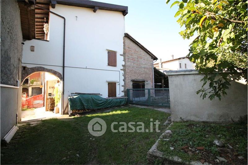 Rustico, casale in Vendita in Via San Francesco D'Assisi 6 a Bonate ...