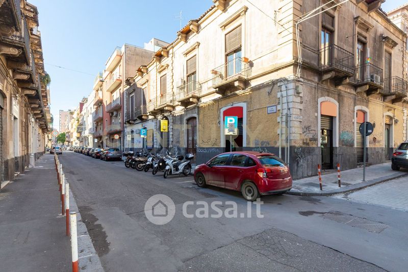 Locale commerciale in Vendita in Via Firenze 130 a Aci Castello - 76mq ...