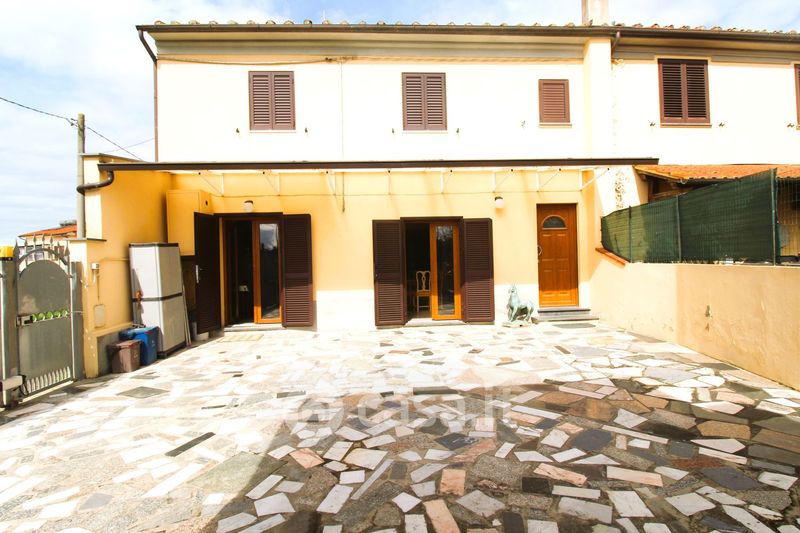 Casa Indipendente in Vendita in Via Nicola Spinelli 9 a Casciana Terme ...