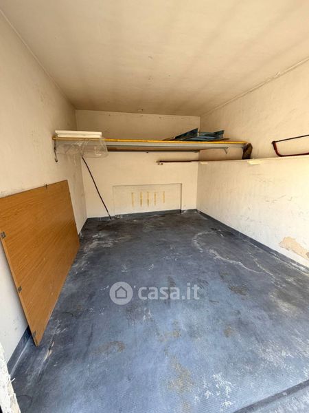 Box/posto auto in Vendita in Via Carlo Castelnuovo delle Lanze 7 a ...