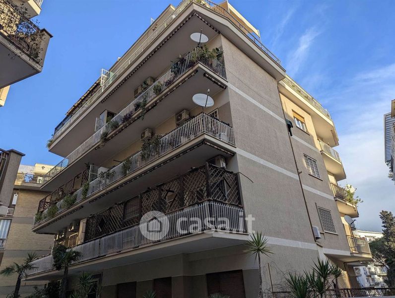 Stanza in Affitto in Via Aurelia 376 a Roma - 20mq - Casa.it