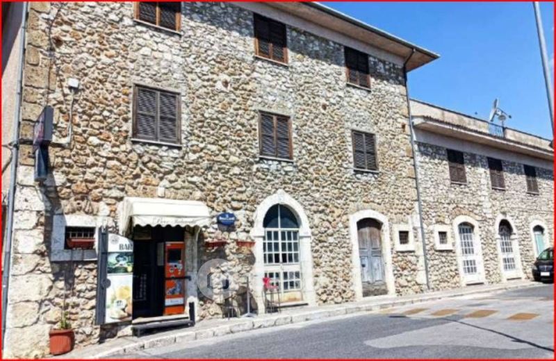 Locale commerciale in Vendita in Via Carnello a Isola del Liri - 52mq ...