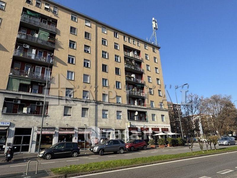 Case in vendita vicino alla metro a Milano vicino alla fermata metro ...