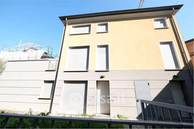 Case in vendita a Novi di Modena in zona Rovereto sulla Secchia - Casa.it