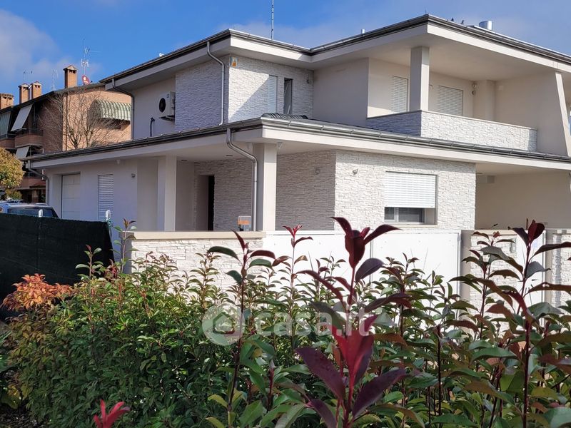 Case indipendenti in nuove costruzioni in vendita in provincia di ...