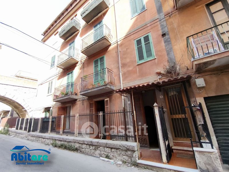 Casa indipendente in Vendita in Via Baracca Francesco 1 a Palermo ...