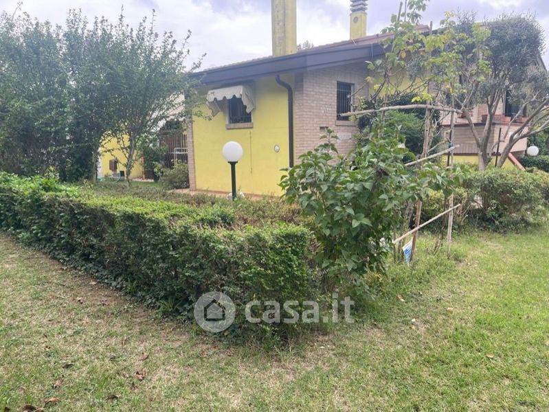 Case Indipendenti in vendita a Campolongo Maggiore in zona Bojon-Santa ...