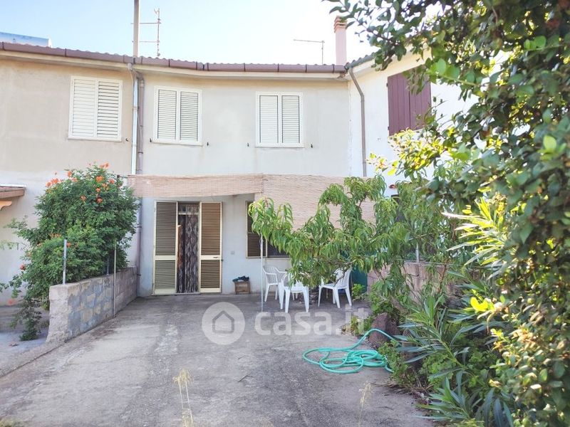 Appartamenti in vendita a Magomadas in zona Sa Lumenera-Villaggio Turas ...