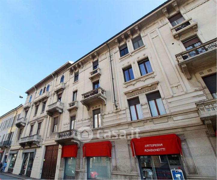 Bilocale in Vendita in Corso Giuseppe Mazzini 31 a Novara - 68mq - Casa.it