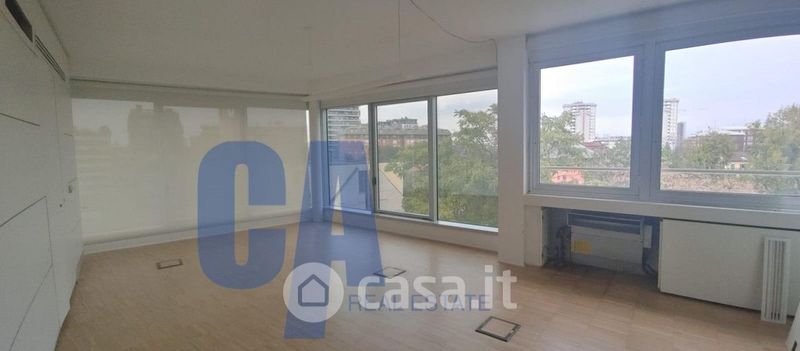 Ufficio in Affitto in Via Tonale a Milano - 1903mq - Casa.it