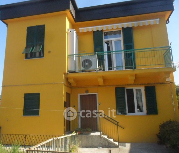 Edificio in Vendita in zona Boschetti a La Spezia - 234mq - Casa.it