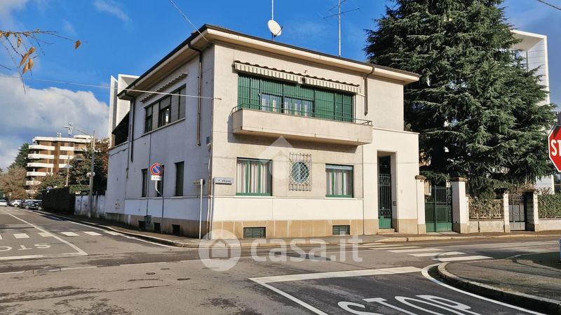 Trilocale in Vendita in Via Federico Villoresi 8 a Gallarate - 139mq ...