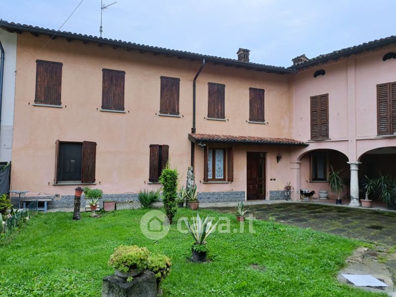 Casa indipendente in Vendita in zona Gallignano a Soncino - 250mq - Casa.it
