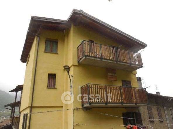 Appartamento in Vendita in Via Palù 10 a Caiolo - 200mq - Casa.it