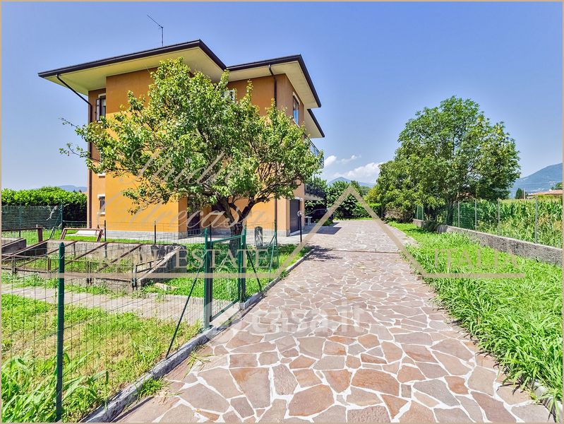 Case in vendita a Merone in zona Moiana - Casa.it